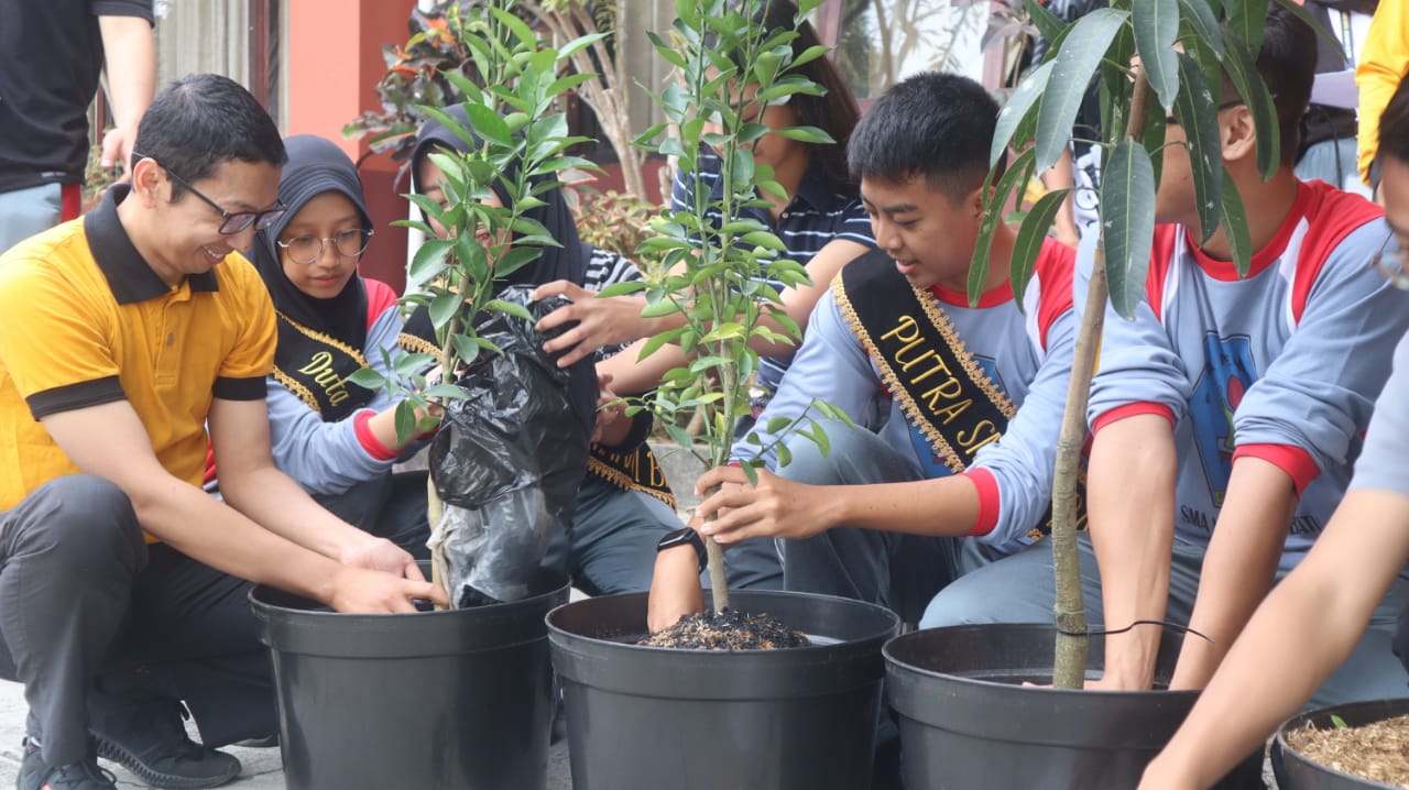 SMA NEGERI 1 BATU – STUDIUM ET VIRTUS – JL. KH. AGUS SALIM 57 KOTA BATU ...