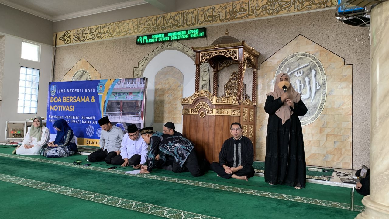 Doa Bersama dan Motivasi Dalam Rangka Menyongsong Penilaian Sumatif ...
